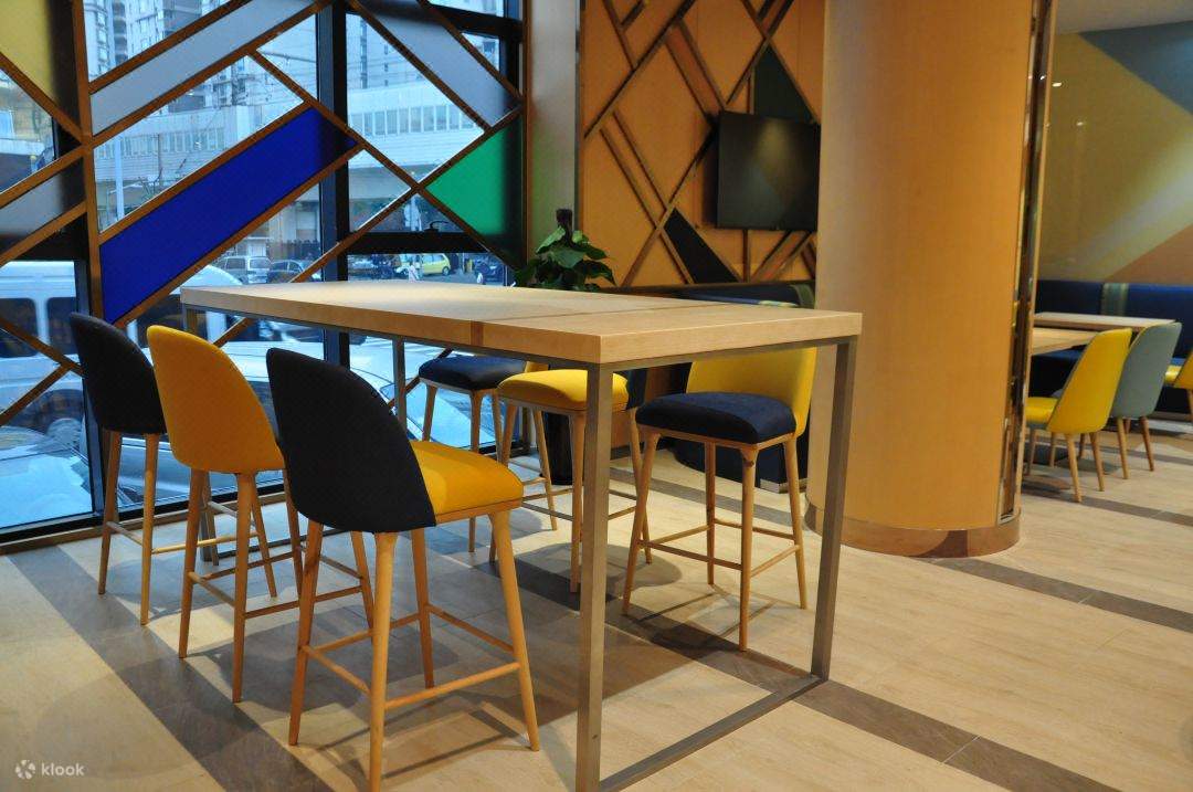 Holiday Inn Express Shanghai Zhenping - Klook